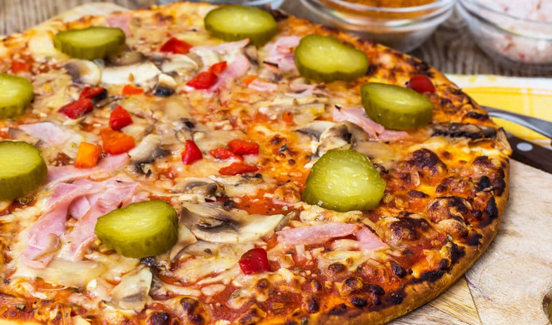 Pizza con tomate y albahaca - La Española